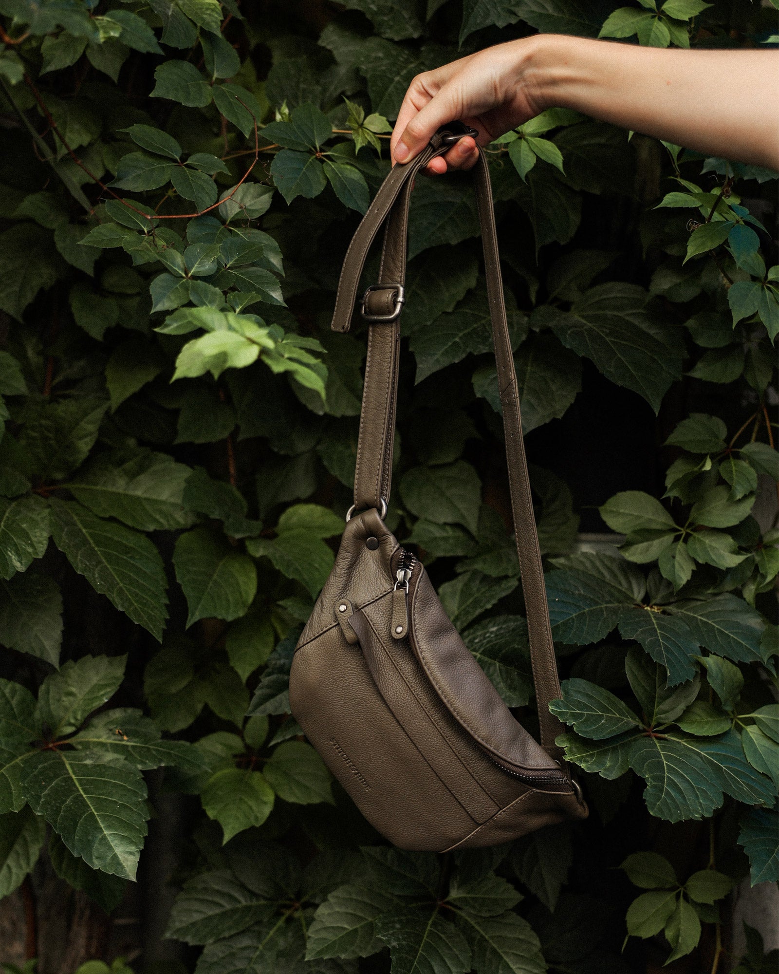 Leather Cross body Hip Bag - Bailey Hip Bag – Stitch & Hide