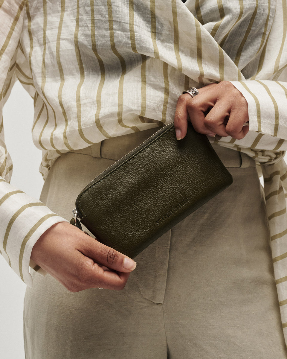 Lucy Pouch - Compact Leather Pouch for Women – Stitch & Hide